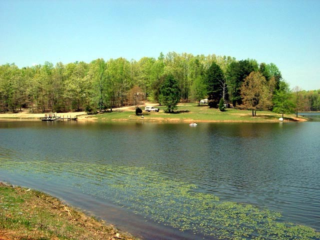 Small Country Campground - Louisa, VA - RV Parks - RVPoints.com
