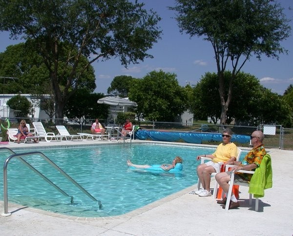Blue Jay RV Resort - Dade City, FL - RV Parks - RVPoints.com
