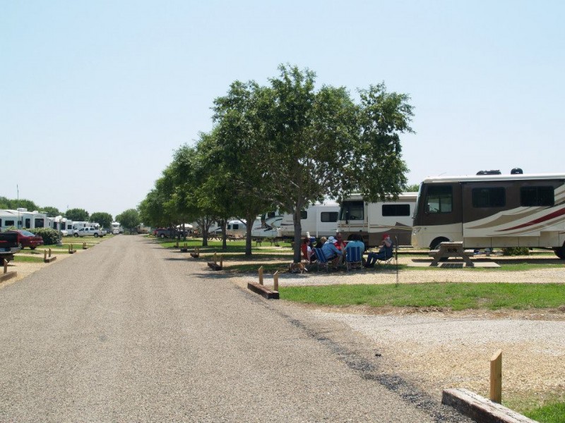 Bluebonnet Ridge RV Park - Terrell, TX - RV Parks - RVPoints.com