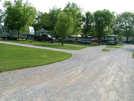 Spring Lake RV Resort - Crossville, TN - RV Parks - RVPoints.com